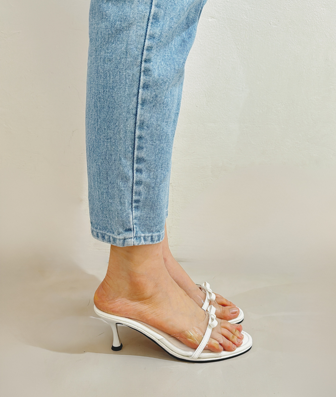JESSICA KNOT HEELS (WHITE) | ShopJenith
