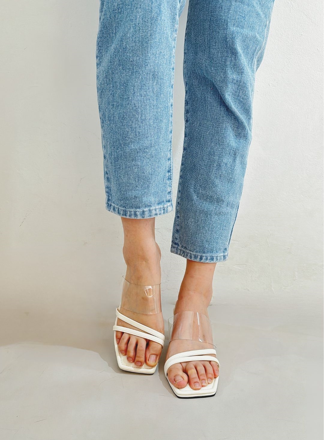 (Improved) LISA BLOCK HEELS (IVORY) | ShopJenith
